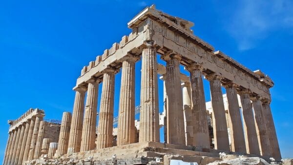12 Oldest Structures in the World That Have Withstood the Test of Time