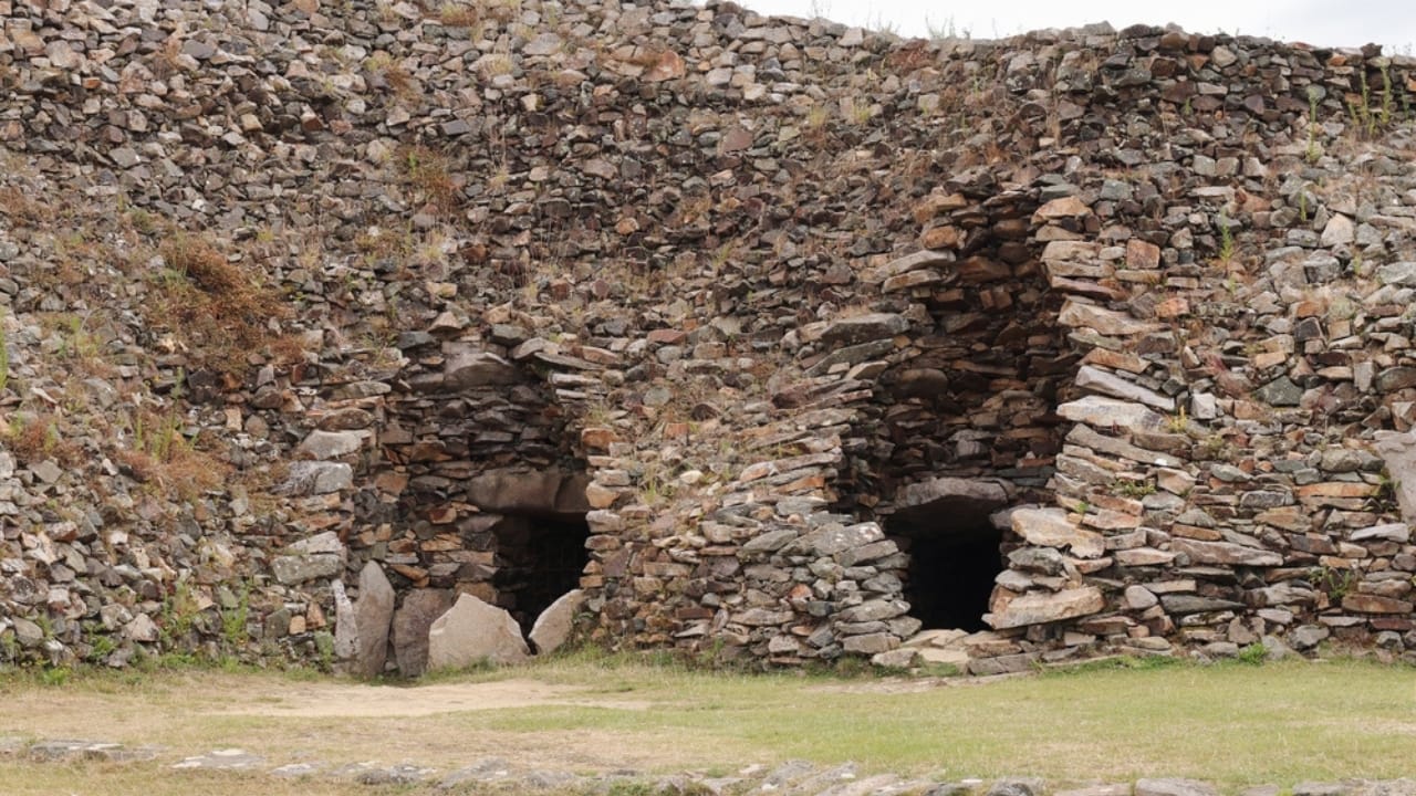 12 Oldest Structures in the World That Have Withstood the Test of Time