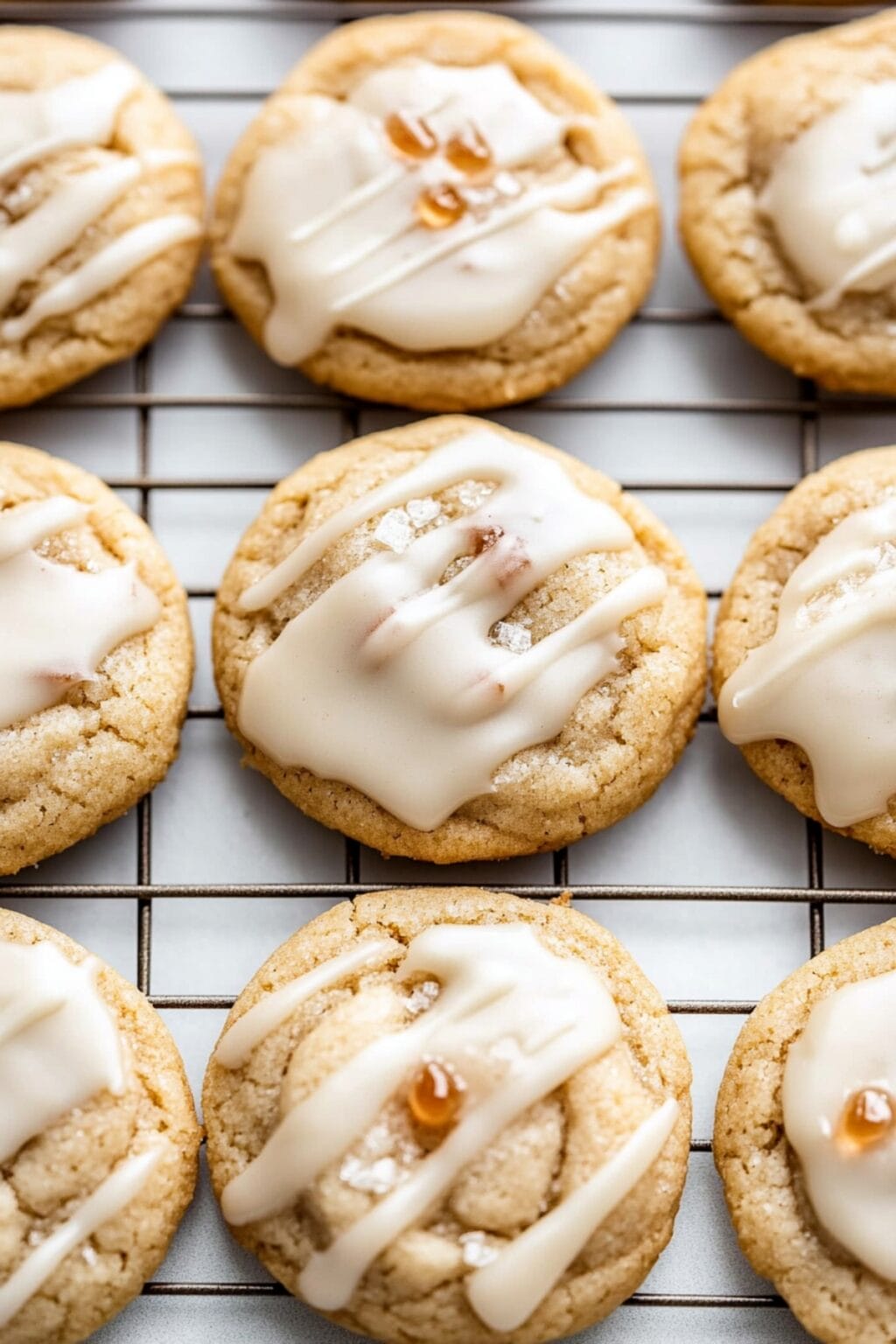Chewy, Crisp & Irresistible: Maple Brown Sugar Cookies Shine