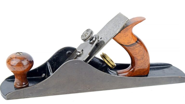 15 Antique Woodworking Tools That Could Be Worth a Fortune
