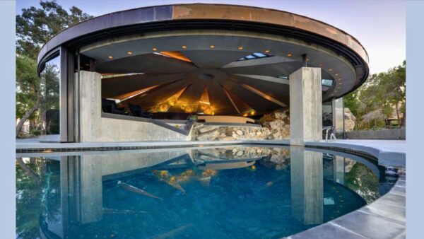 23 Famous Houses That Changed Architecture Forever