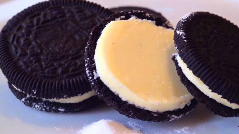 Homemade Oreo Cookie Filling: Rich, Creamy, & Simple