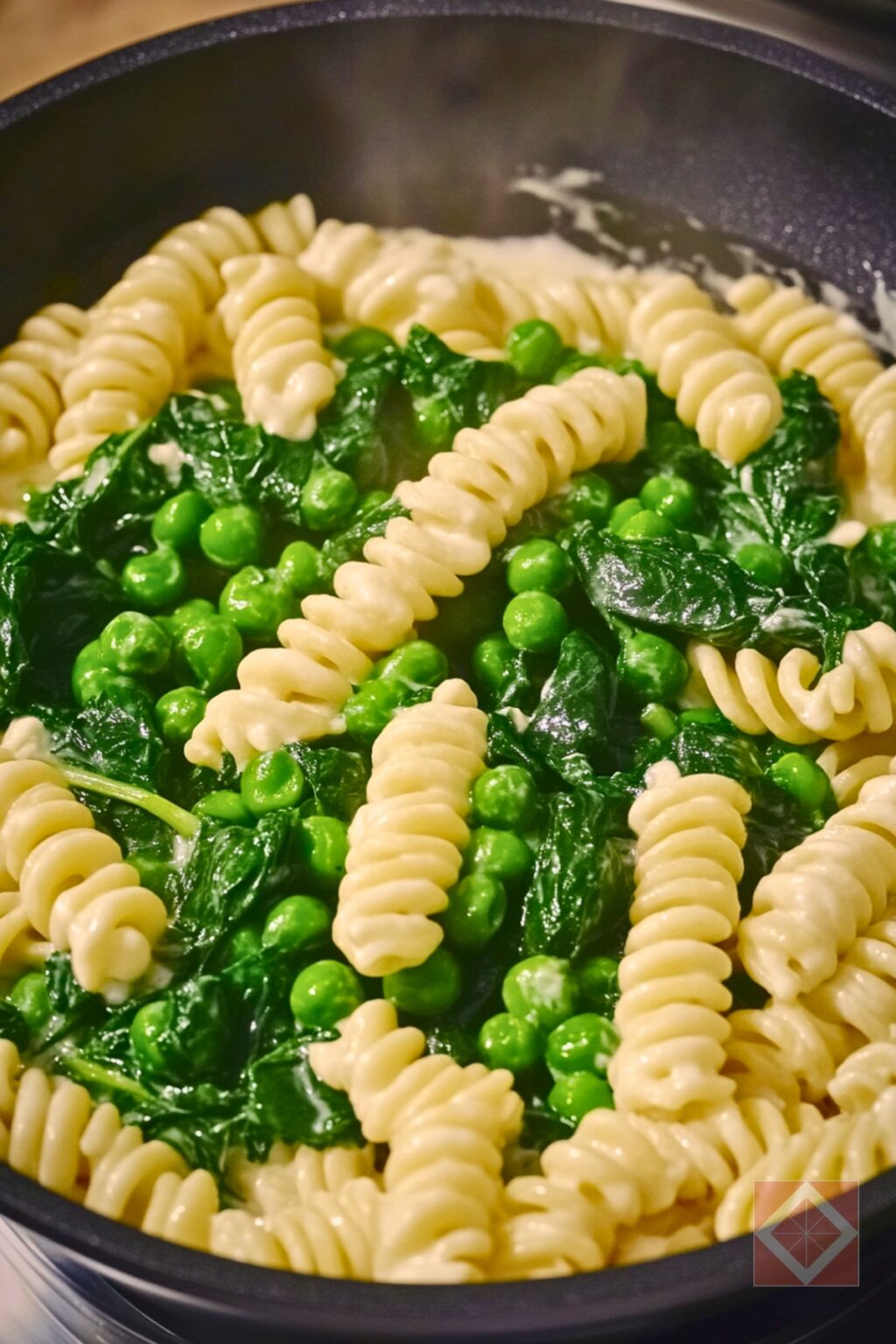 Quick 10 Minute Stovetop Fusilli Dinner Recipe: Cheesy, Veggie-Packed ...