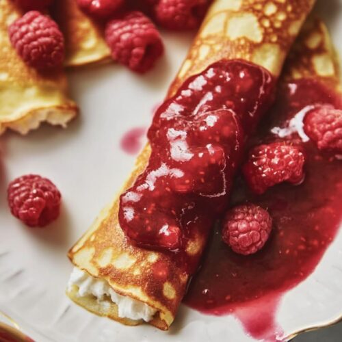 How to Make Sweet Cheese Crepes with Raspberry Sauce