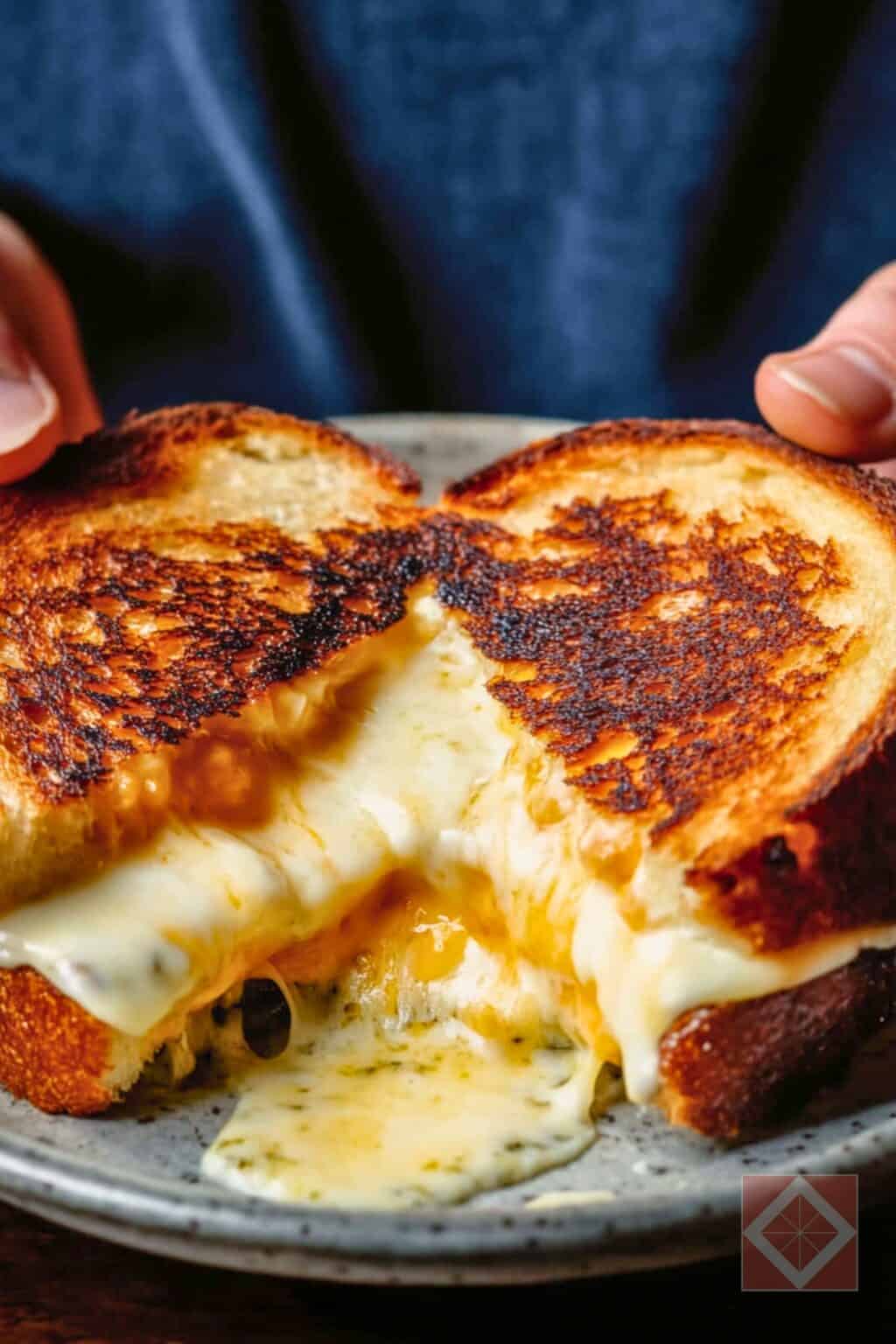 Extremely Cheesy Grilled Cheese That’s Way Too Good